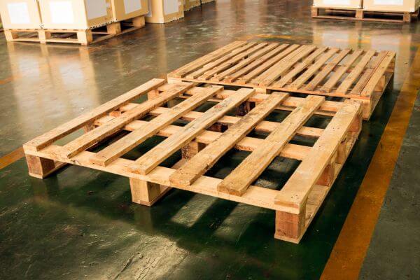 17 Places to Find Free Pallets Near You | MoneyMellow