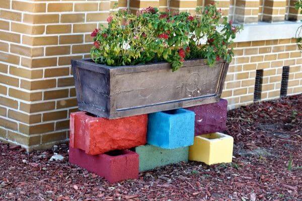 9 Places to Find Free Cinder Blocks | MoneyMellow
